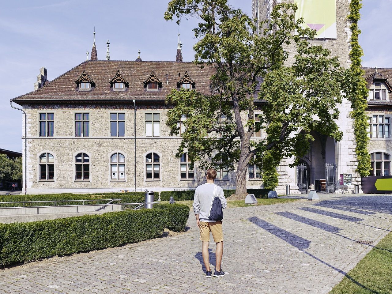 Public Tour Zurich's Architecture | Suiza Turismo