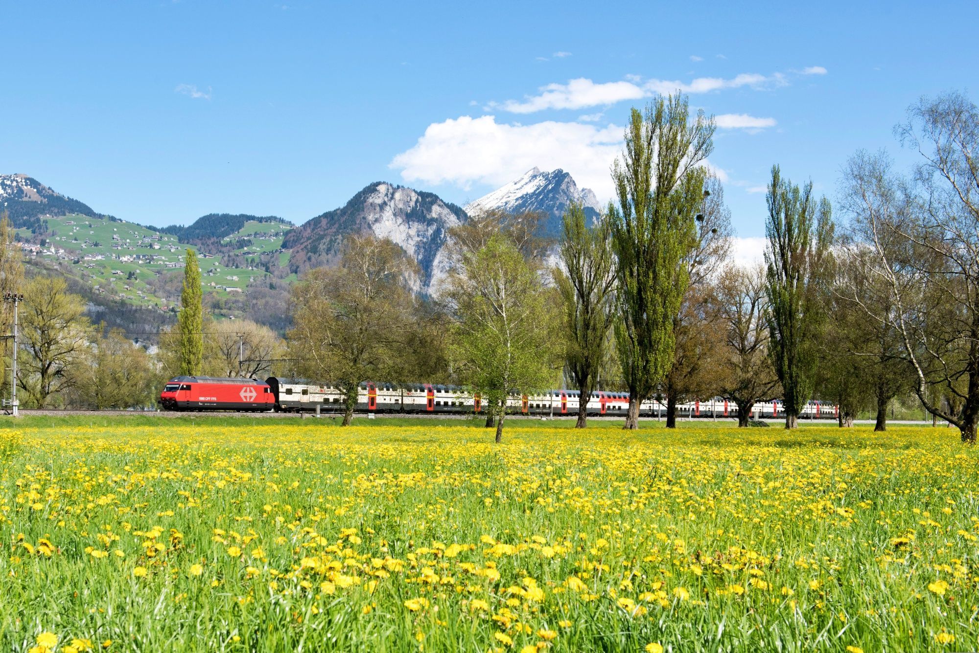 Rail ticket between Interlaken Ost and Zermatt | Switzerland Tourism