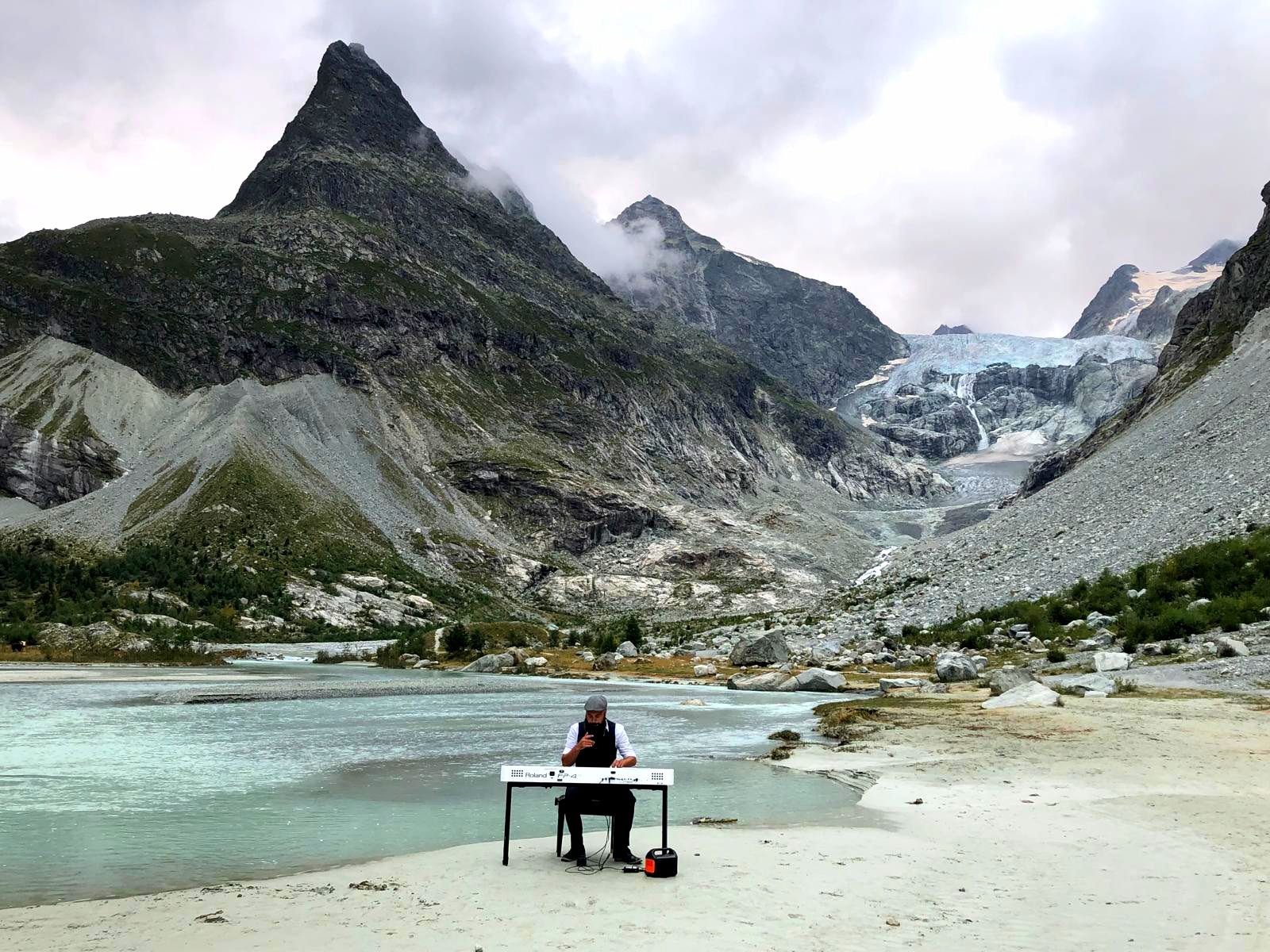 Nicolas Duruz «Requiem pour un glacier » - Vernissage | Suisse Tourisme
