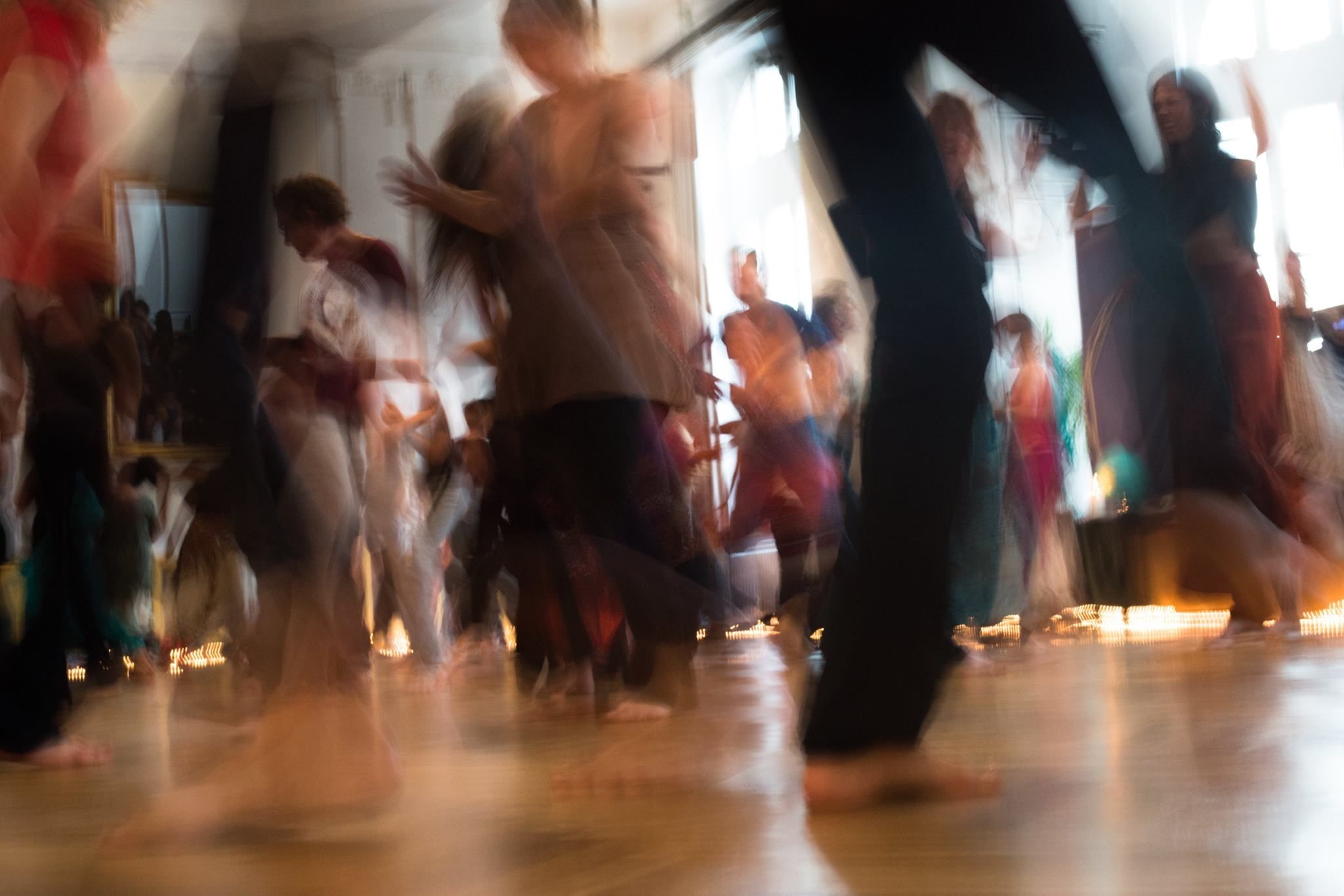 please see: https://www.5rhythms.ch | Suiza Turismo