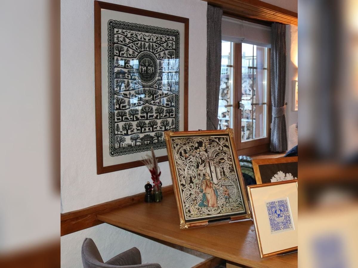 Paper Cutting Exhibition at Hotel Alpenland | 瑞士国家旅游局