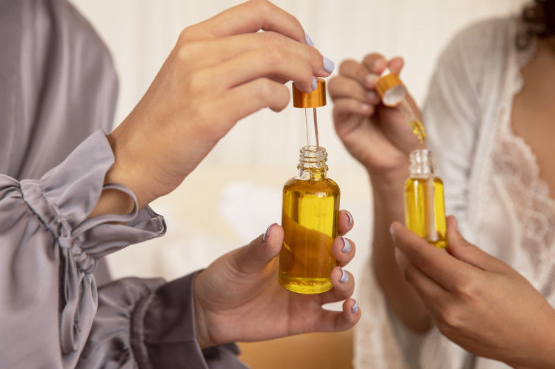 Essential oils workshop with l'Essencier | Switzerland Tourism