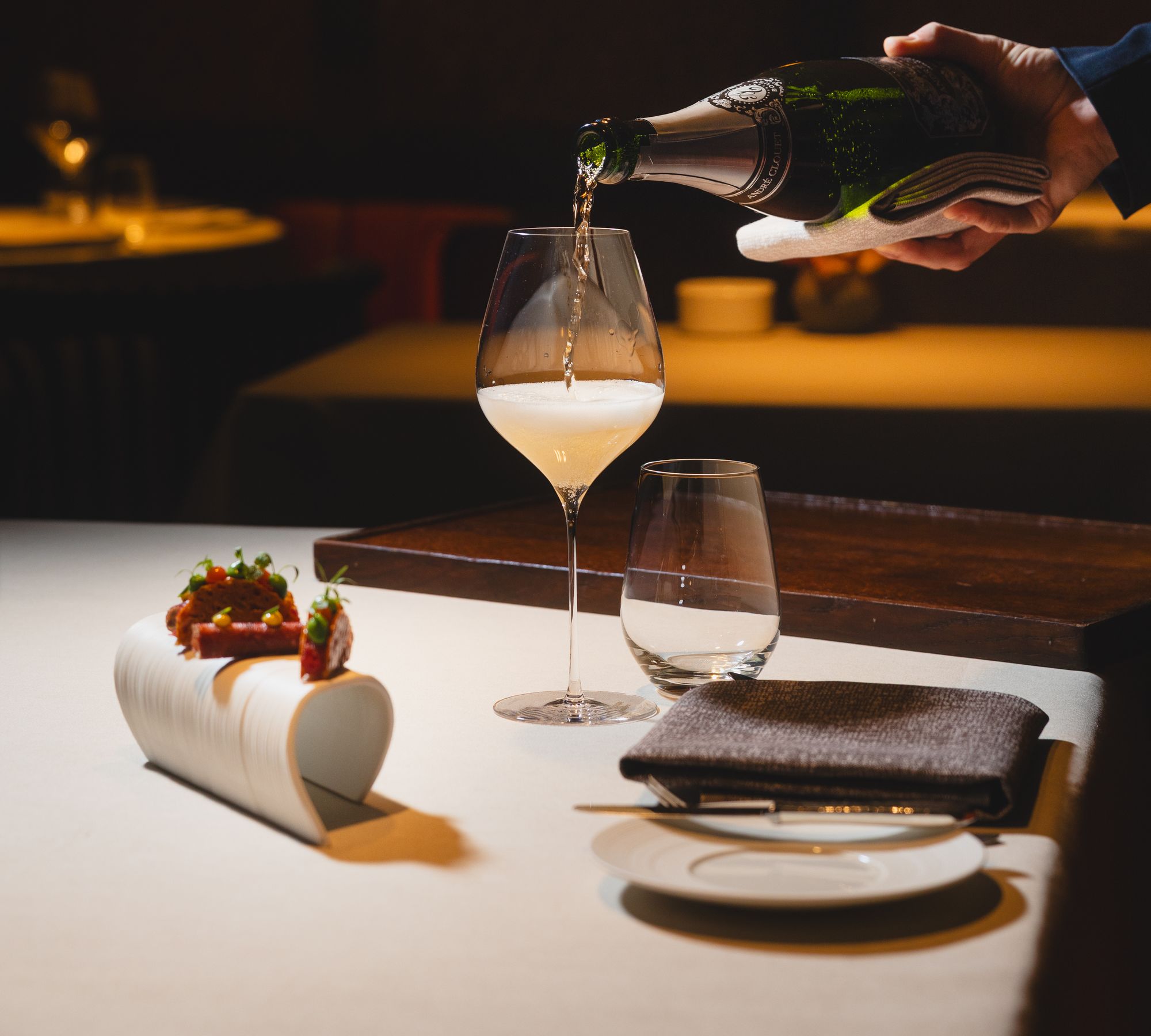 Winzerlunch at the Widder Restaurant with Cédric Bouchard | Suisse Tourisme