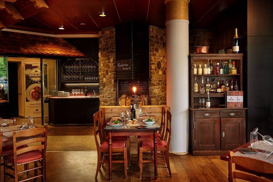 H+ Hotel & SPA Engelberg: Restaurant Urchig | Switzerland Tourism