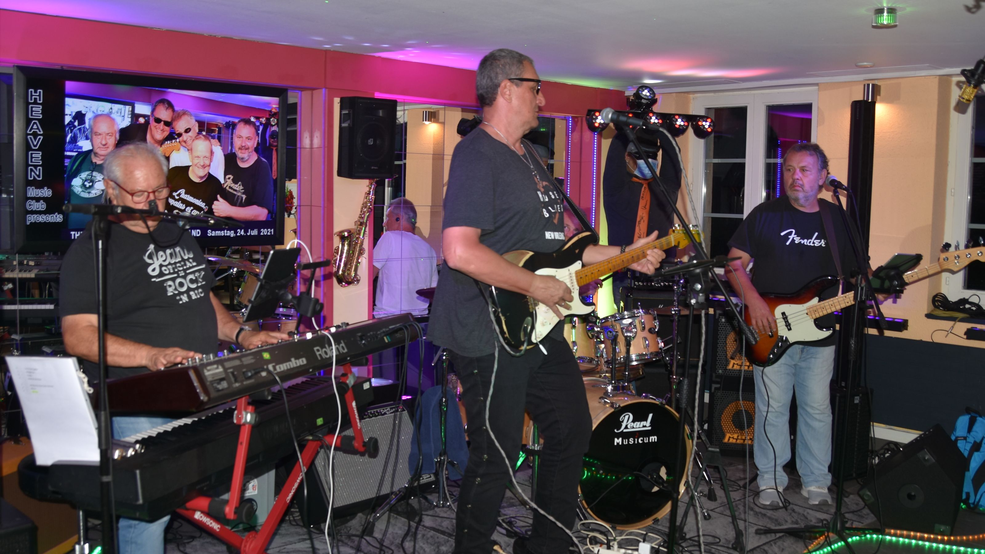 Alex Klein & Red Cadillac (Swiss Crossroads Blues Band) | Suíça Turismo