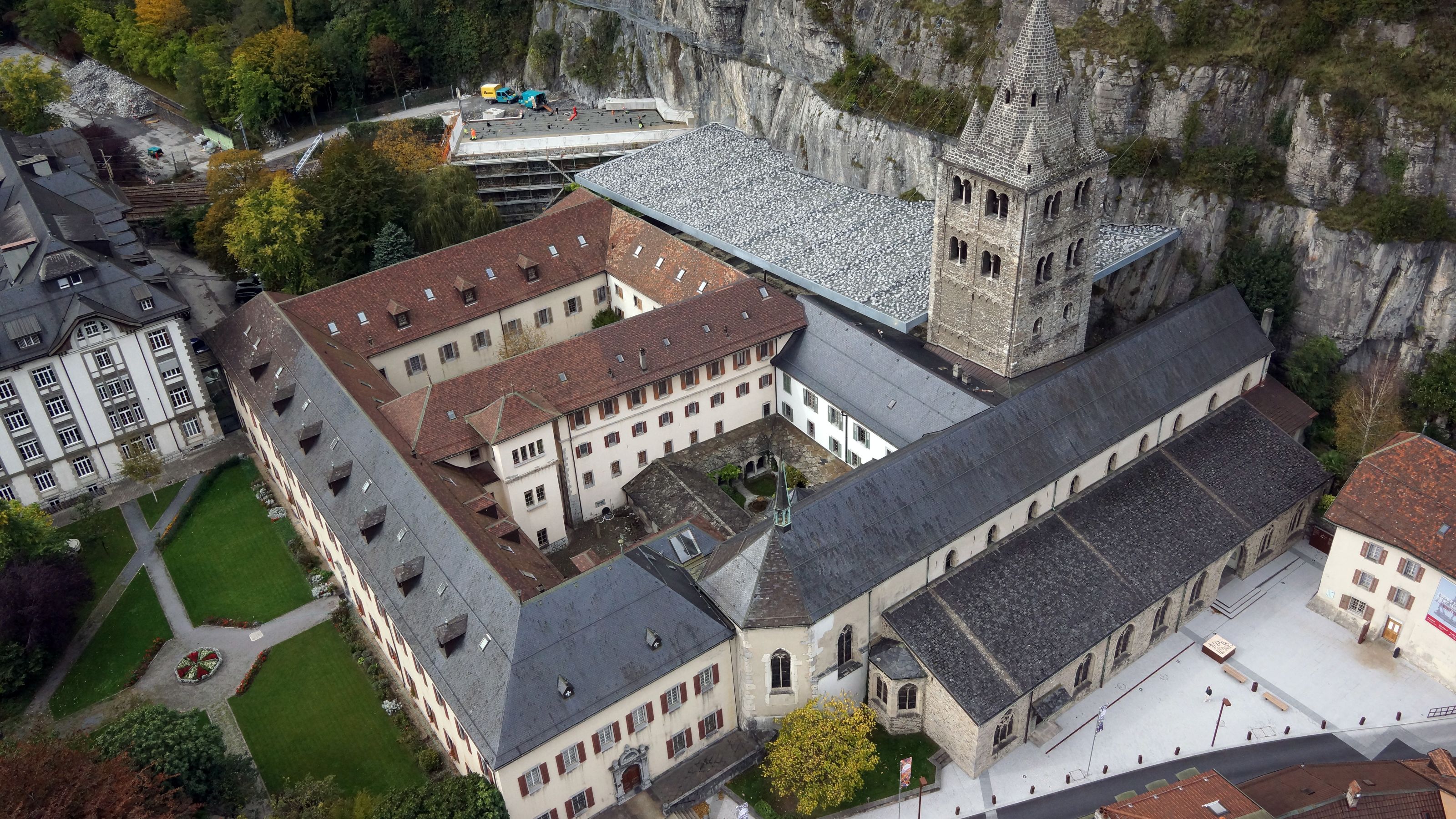 Abadía de Saint-Maurice | Suiza Turismo