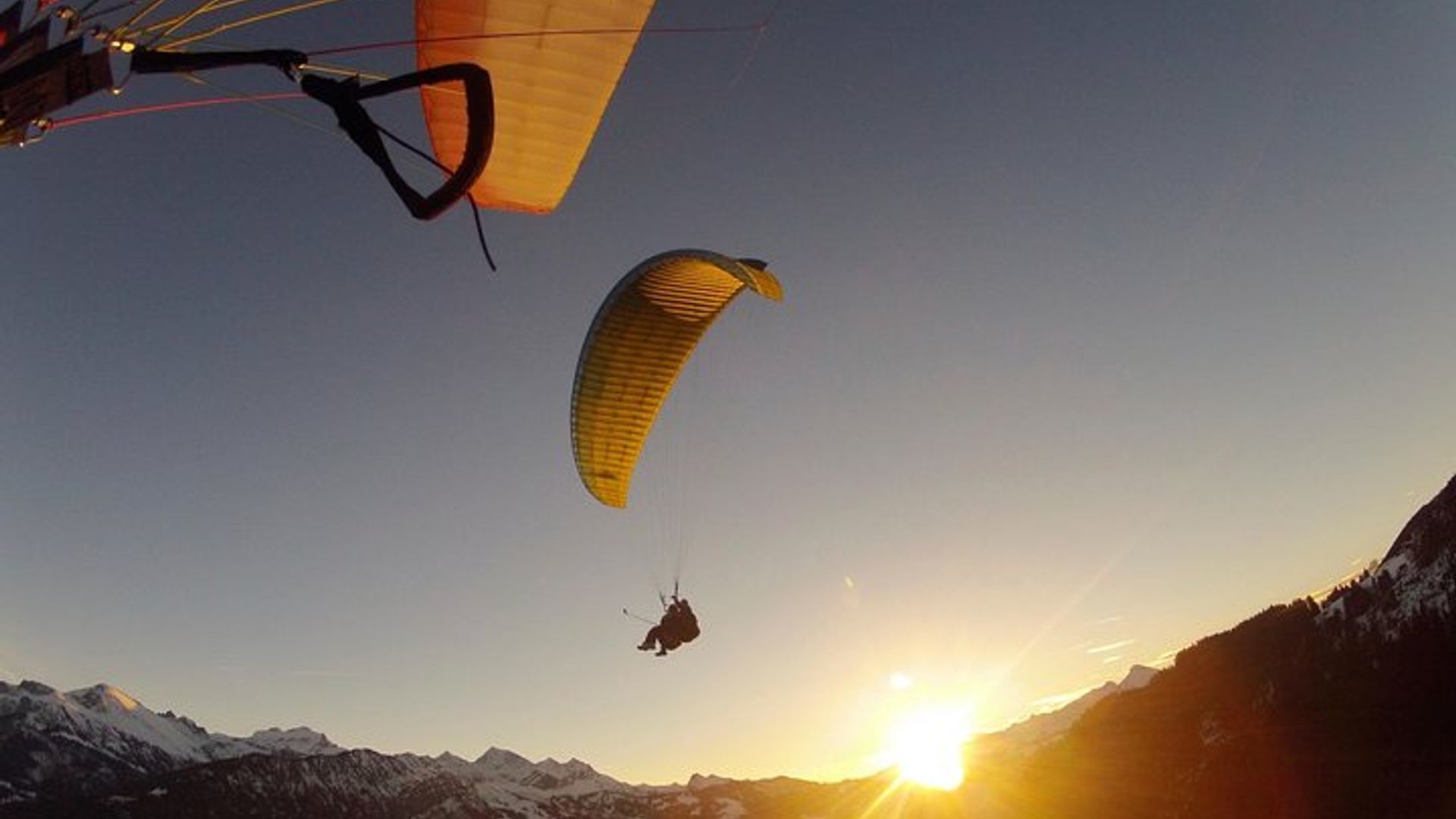 Interlaken Summer Paragliding Experience | Switzerland Tourism