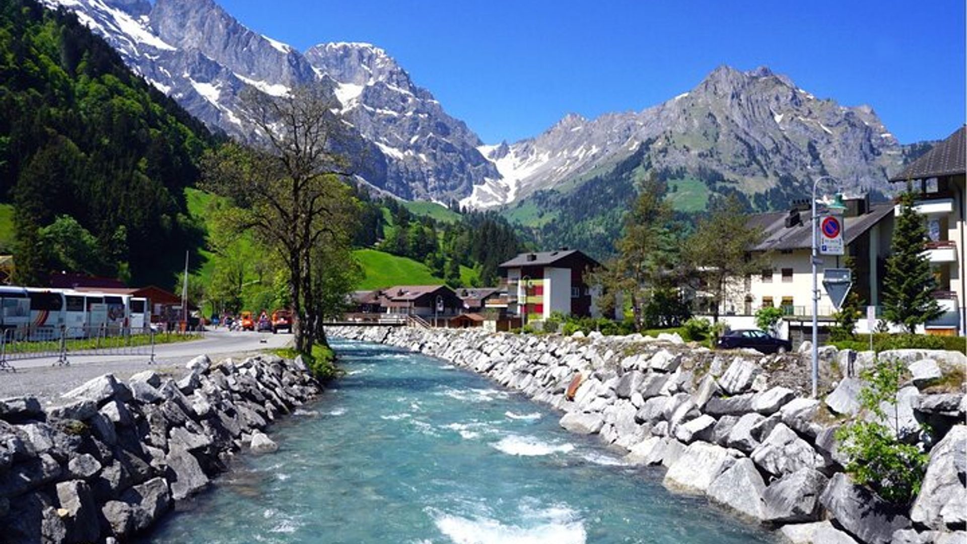 Interlaken: Private Day Trip to Mount Titlis, Engelberg & Lucerne | Switzerland Tourism