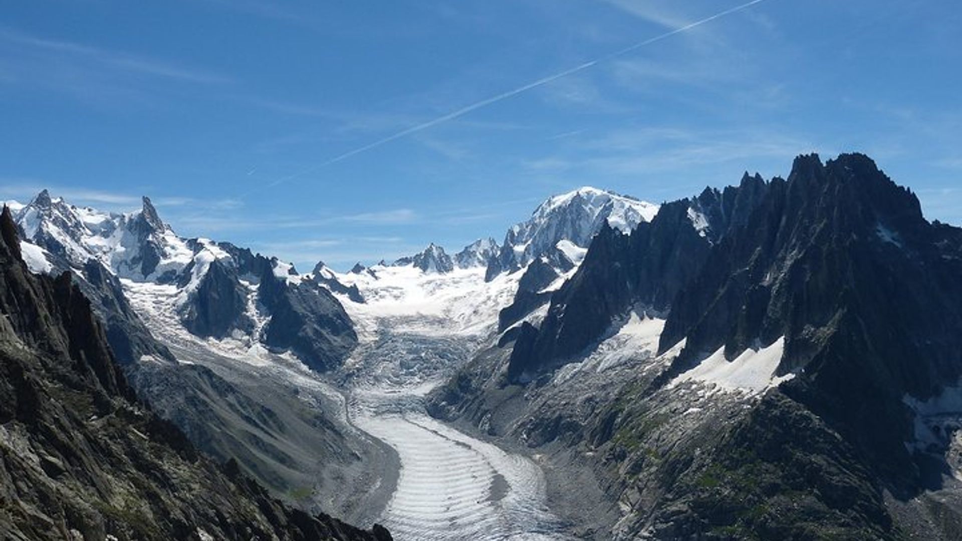 Chamonix and Mont Blanc Panoramic Bus Tour from Geneva | Switzerland ...