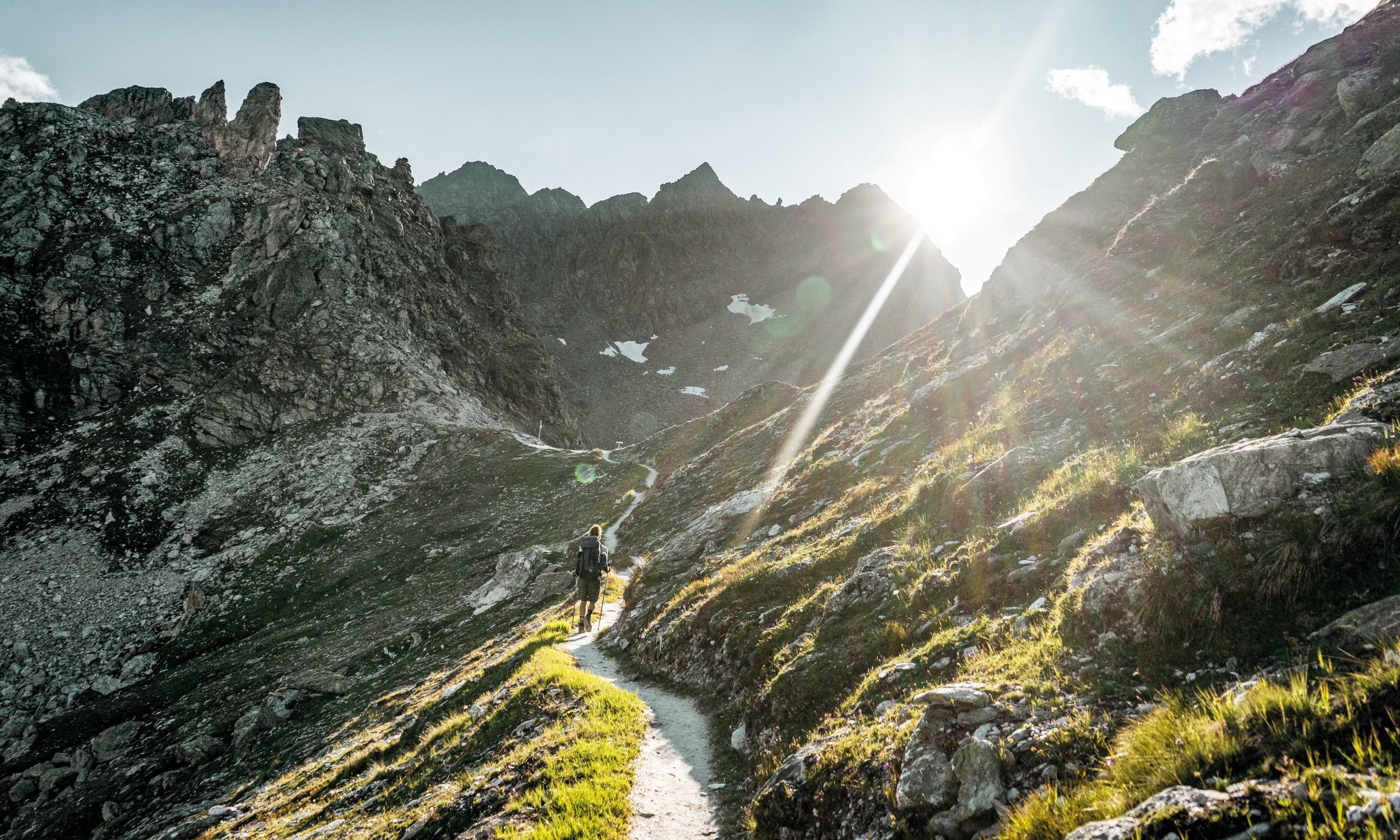 Hiking holidays hut trekking Arolla - Verbier | Switzerland Tourism