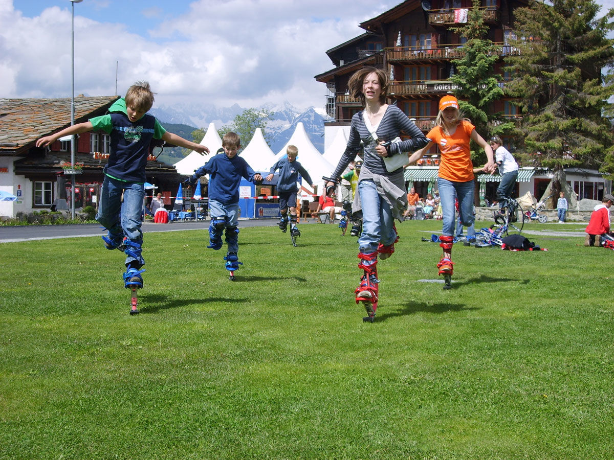 Aero-Jump - marcher et sauter autrement | Suisse Tourisme