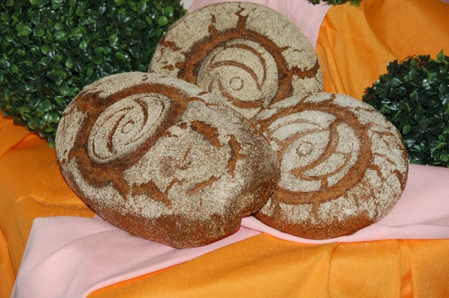 Valais rye bread AOP: the real thing | Switzerland Tourism